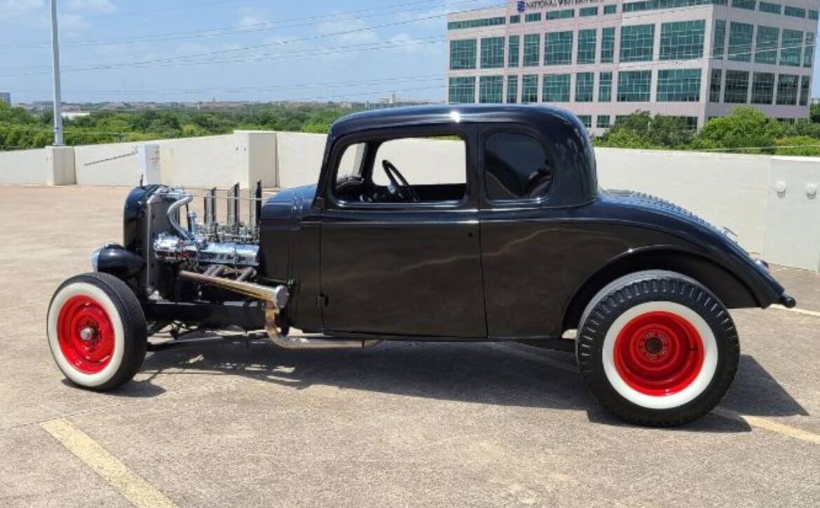 1934 Chevrolet Coupe 400 SBC engine – Muscle Cars Weekly