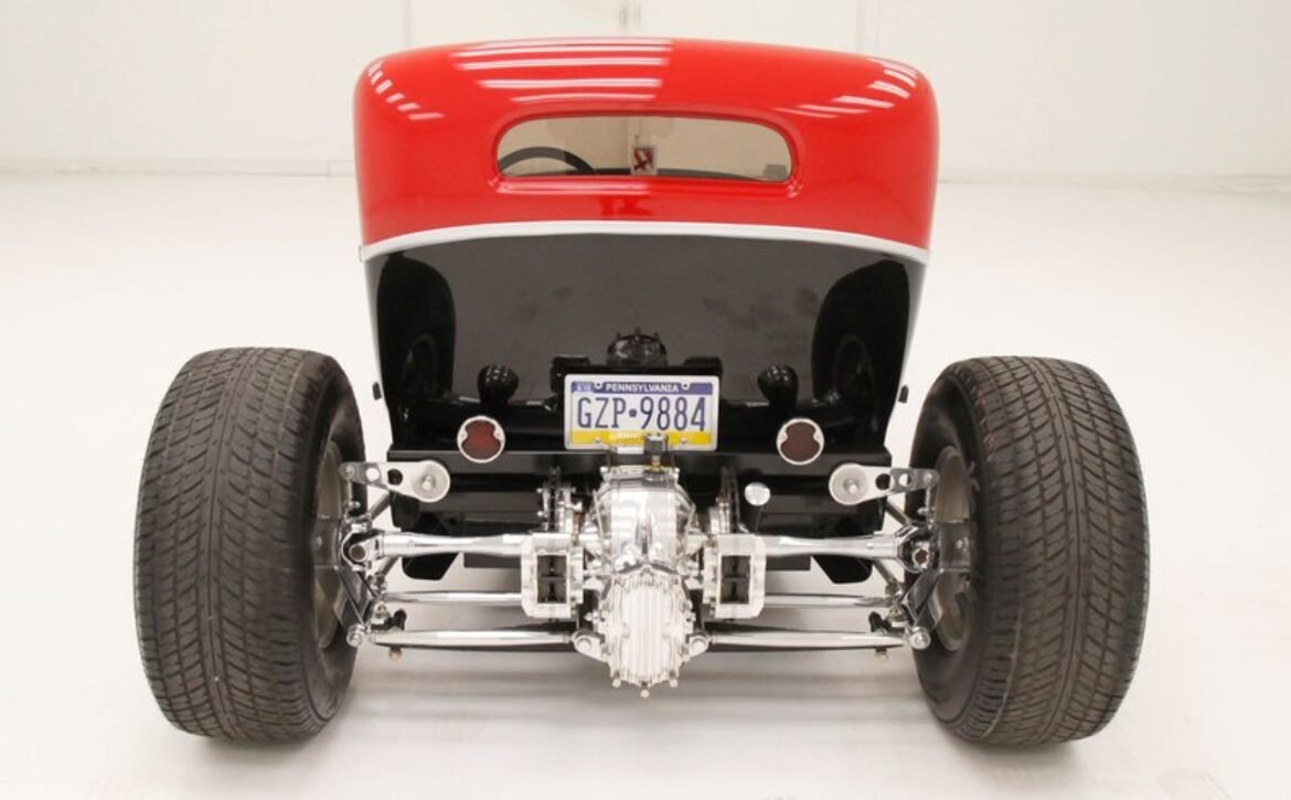 1934 Ford Coupe 350ci Chevrolet V8 engine – Muscle Cars Weekly