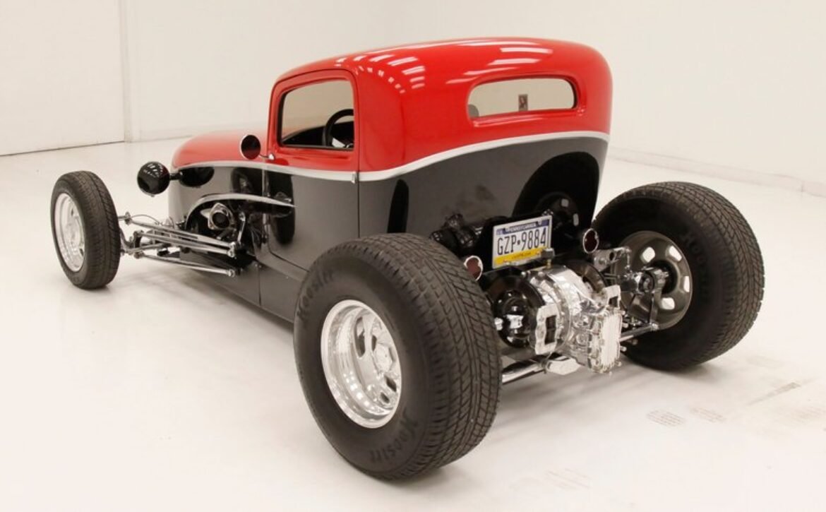 1934 Ford Coupe 350ci Chevrolet V8 engine – Muscle Cars Weekly