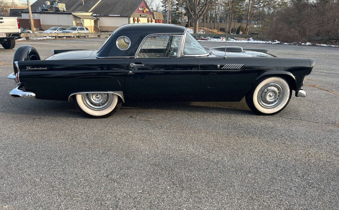 1956 Ford Thunderbird 312 V8 engine – Muscle Cars Weekly