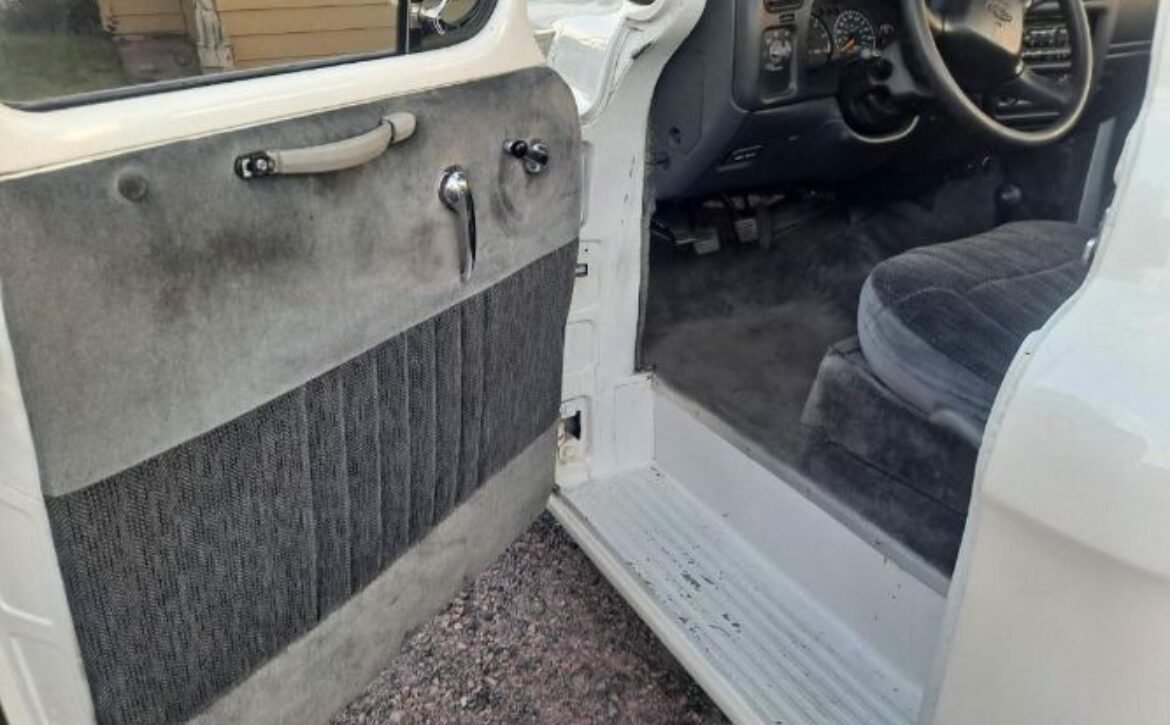 1957 Chevrolet 3100 Vortec 4.3L V6 engine – Muscle Cars Weekly